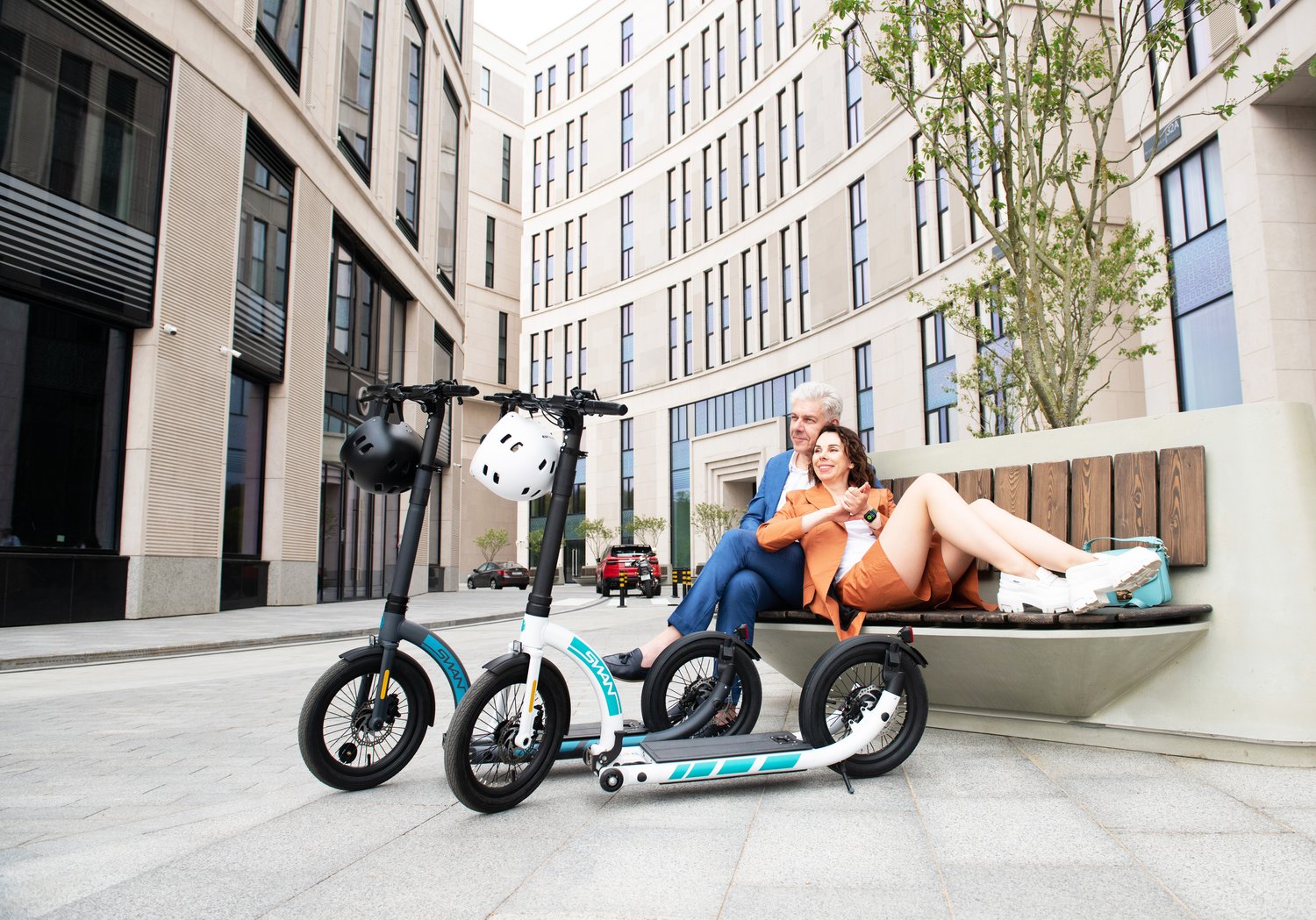 SWAN | Folding e-scooter with big wheels