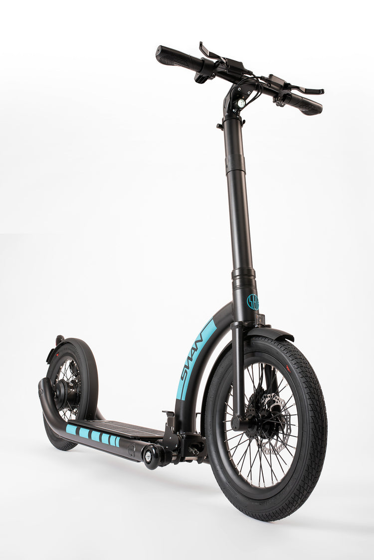SWAN | Folding e-scooter with big wheels